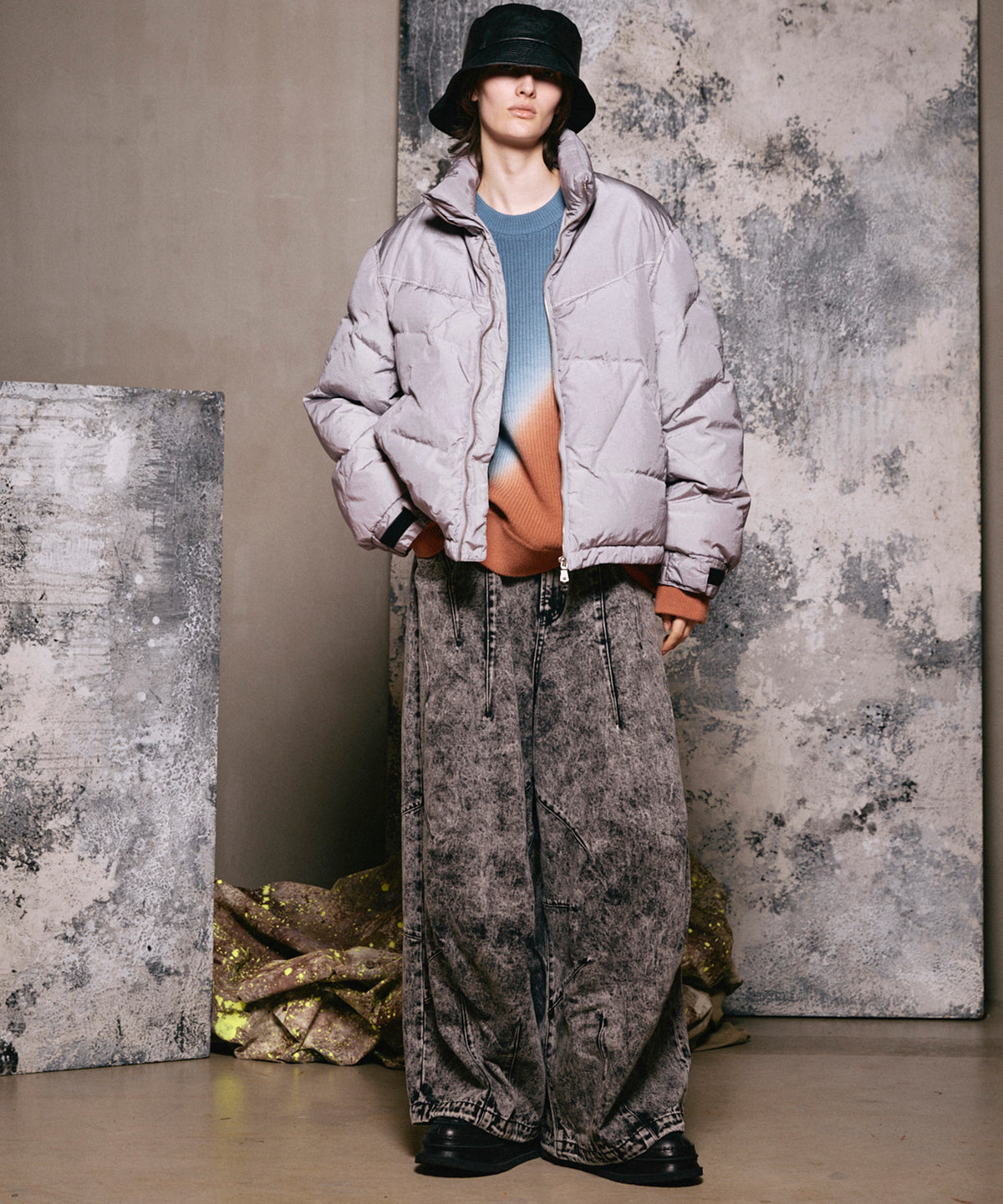 Cotton Bulky Acrylic Blend Prime-Over Gradation Dyeing Knit