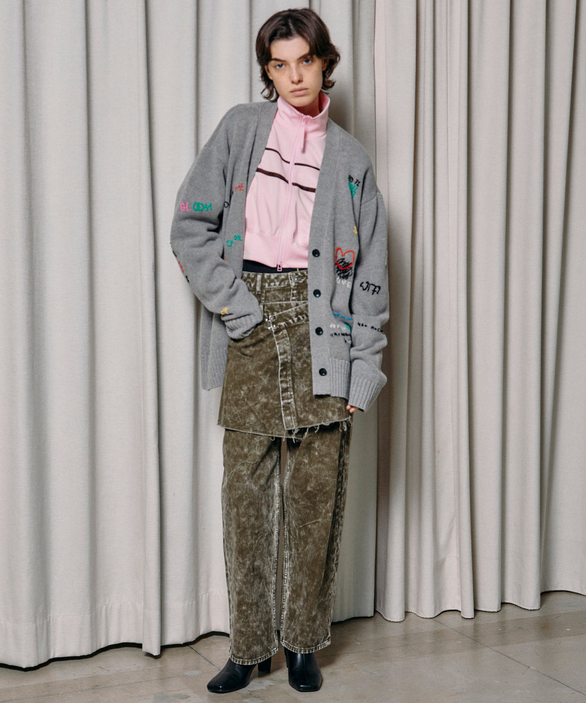 【23AW PRE-ORDER】Life Word Embroidery Knit Cardigan